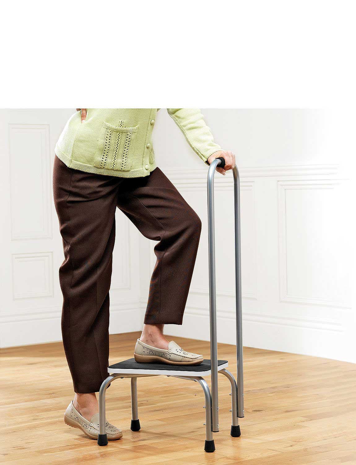 Ladders With Handrails & Half Steps - Chums